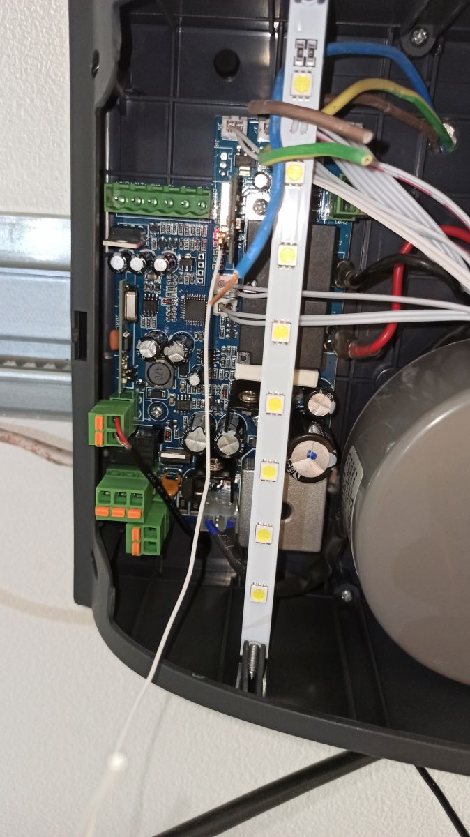 Starcus k06 - Podłączenie przycisku dzwonkowego do napędu bramy ...