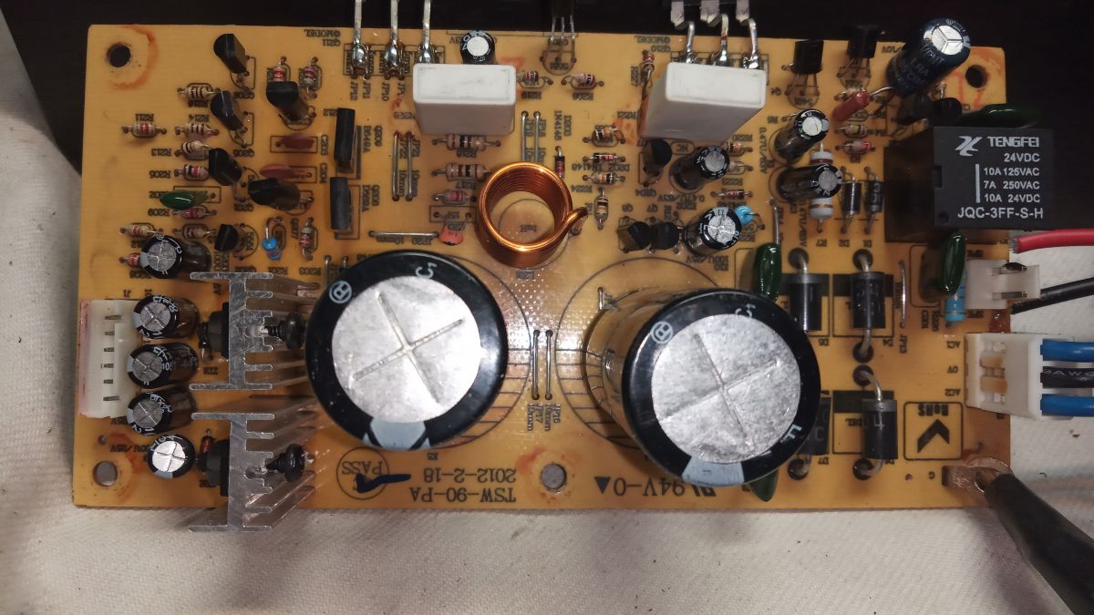Subwoofer Taga Harmony TSW 90 v2 ( Nie odbiera sygnału)