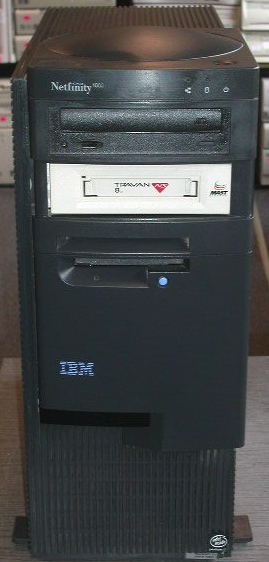 COMPAQ iPAQ vs IBM Netfinity 1000 - który lepszy do filmów i internetu?