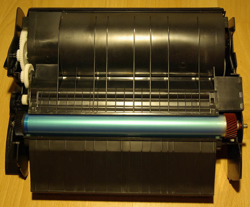 Lexmark Optra T610 - regularne poziome linie na wydruku