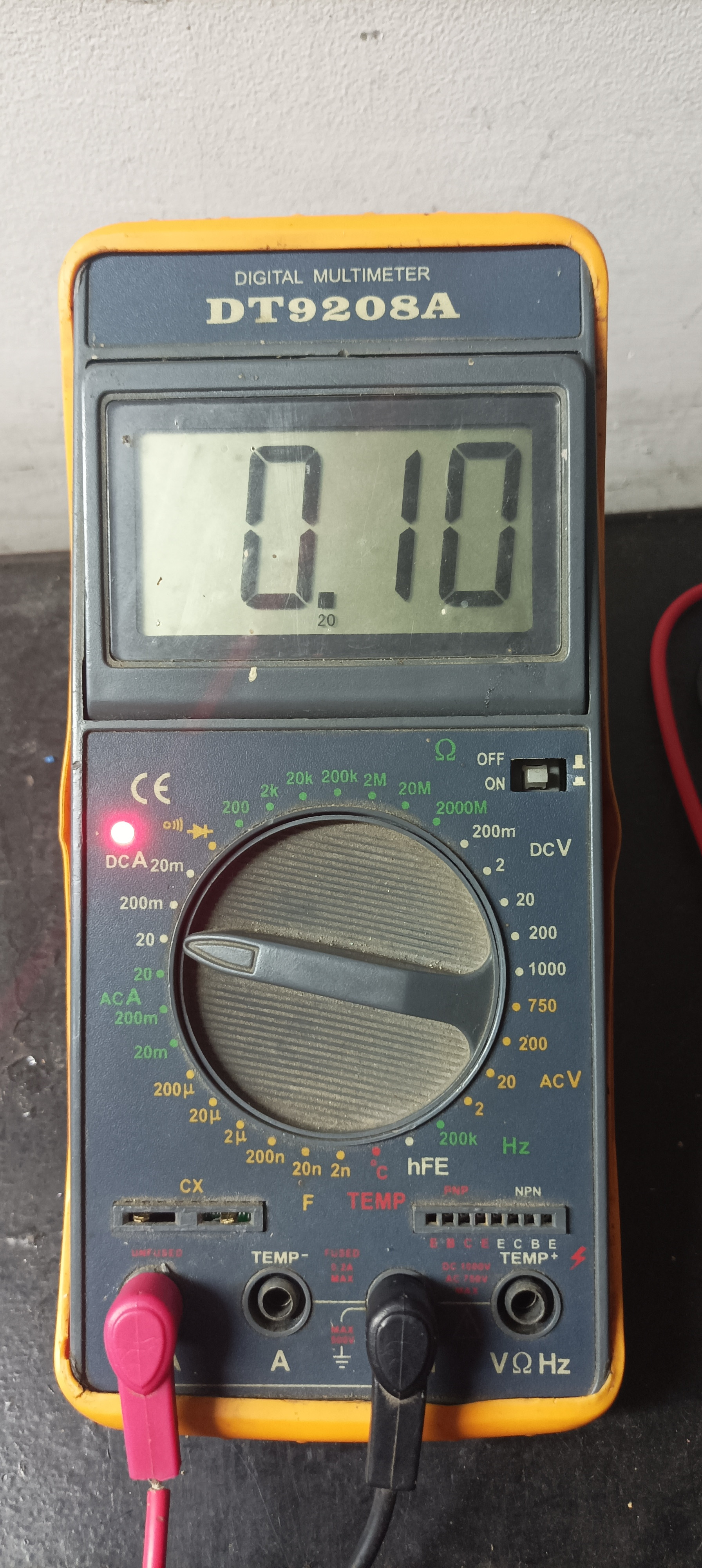 Pomiar natężenia prądu multimetrem - jak odczytać wartość (A) i ...