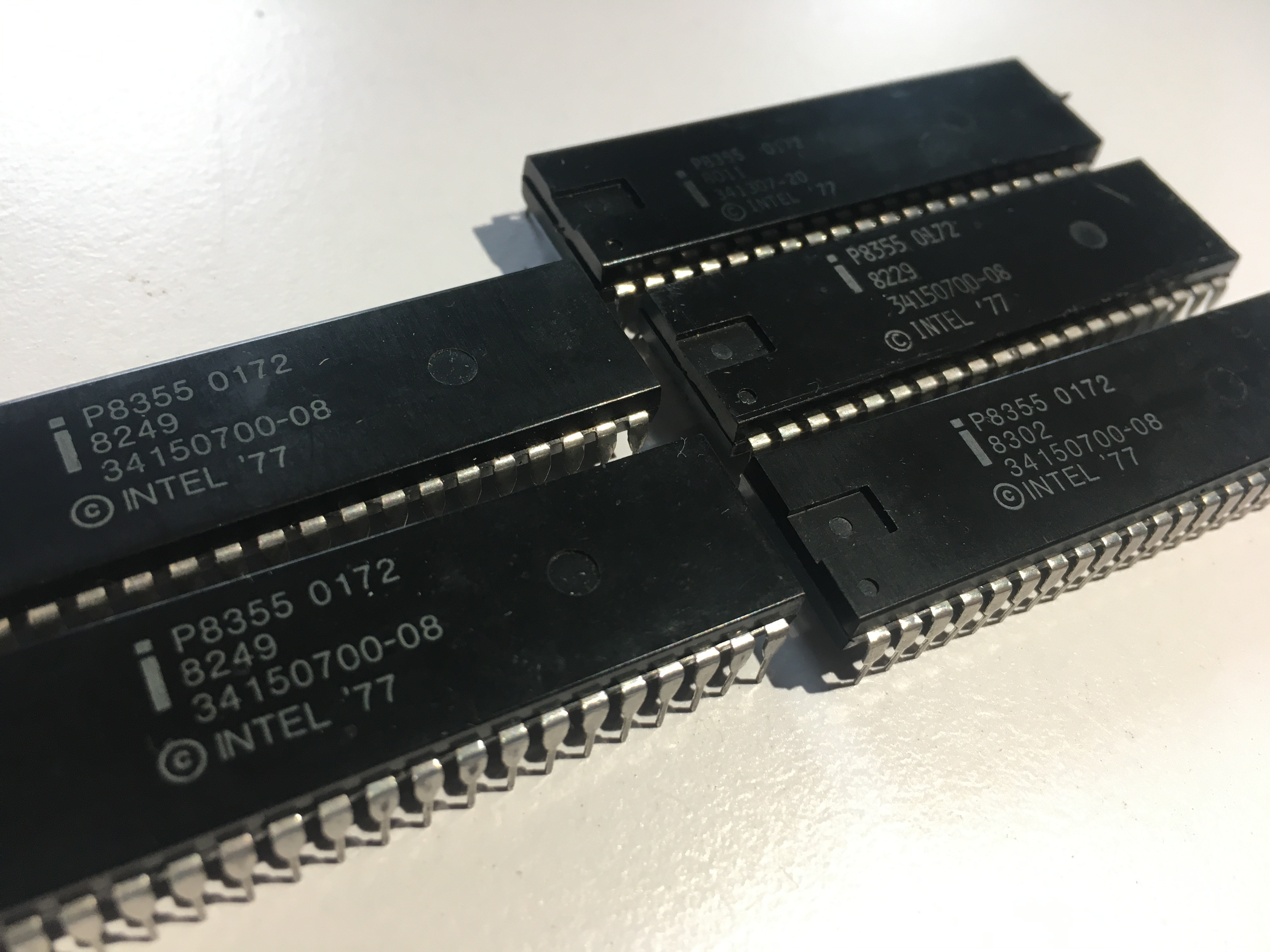 [Sprzedam] Stare procesory Intel 4040, 4004, C4289, P8355, P8039 - różne ceny