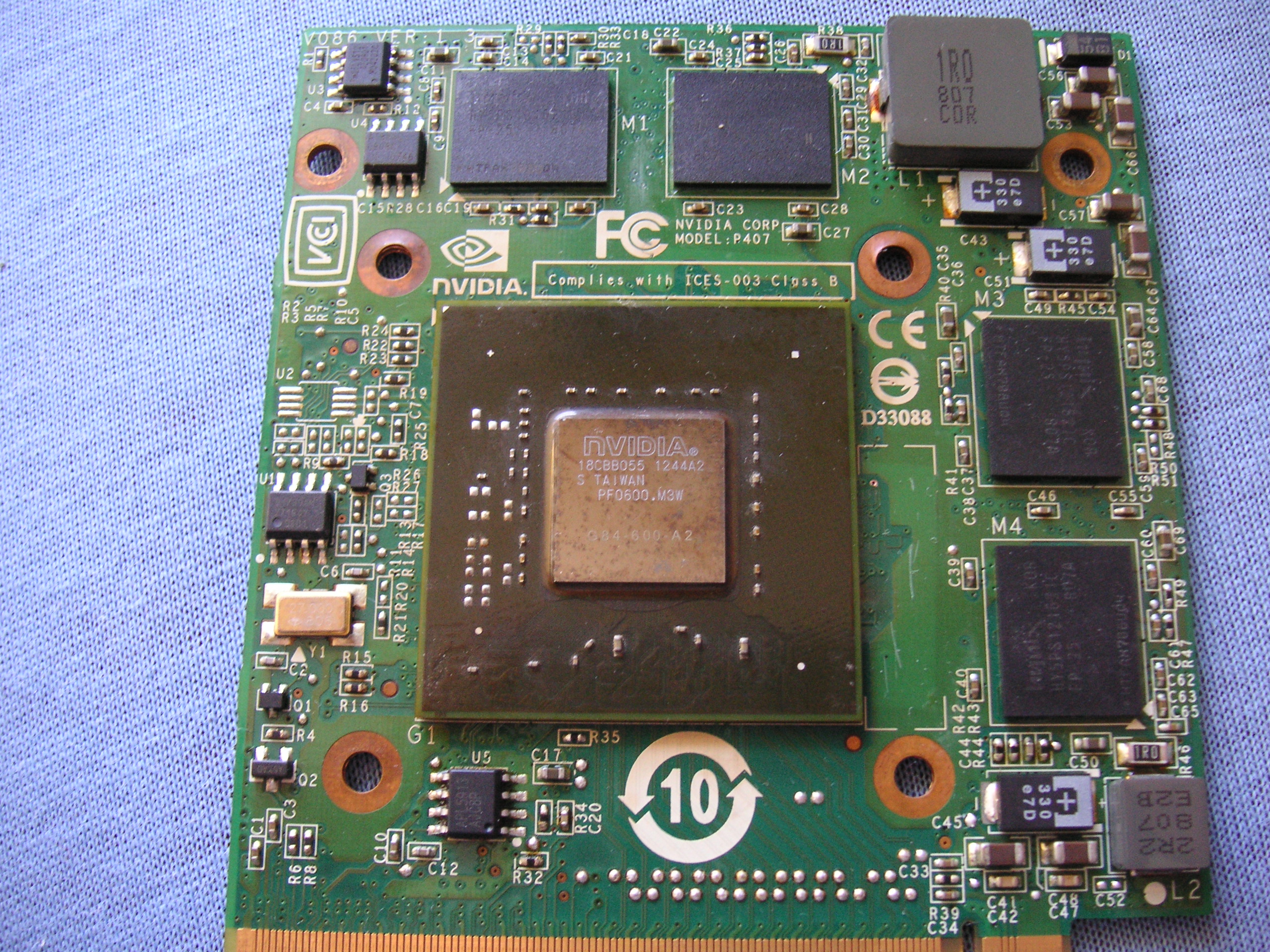 GeForce GT 8600M GT. Po wymianie GPU poziome linie co jakiś czas.