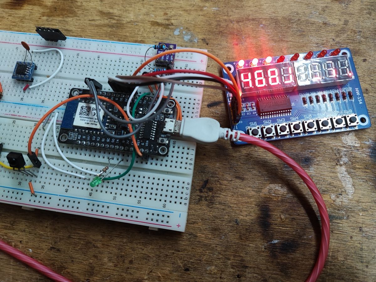 Moduł siedmiosegmentowy wyświetlacz 8 cyfr TM1638 z przyciskami