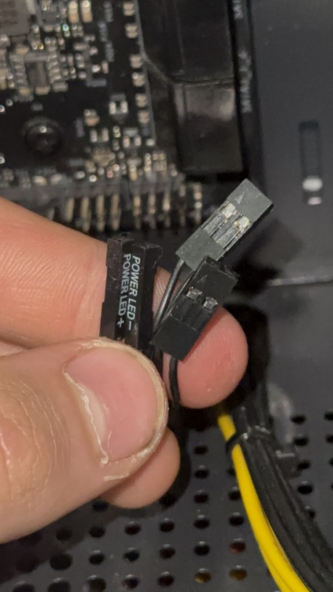 [Rozwiązano] Jak prawidłowo podłączyć wtyczki POWER SW, HDDLED, LED+ do ...