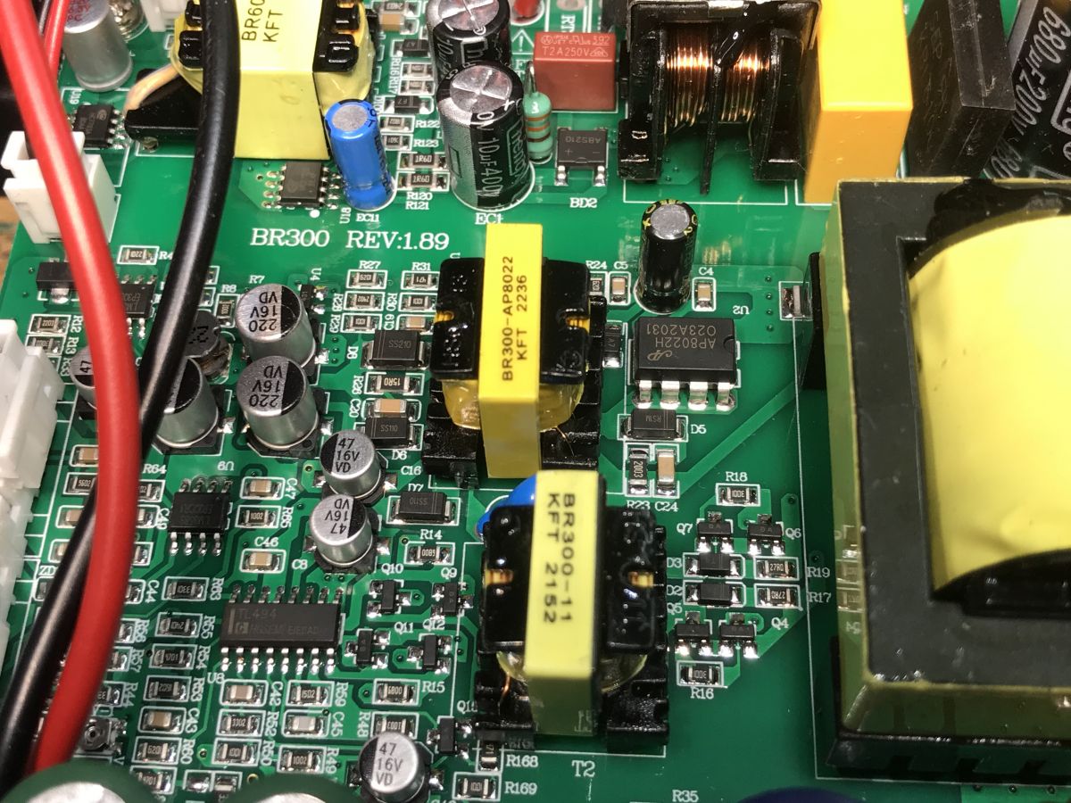 Zasilacz laboratoryjny Xtreme X3010 30V 10A z ograniczeniem prądowym