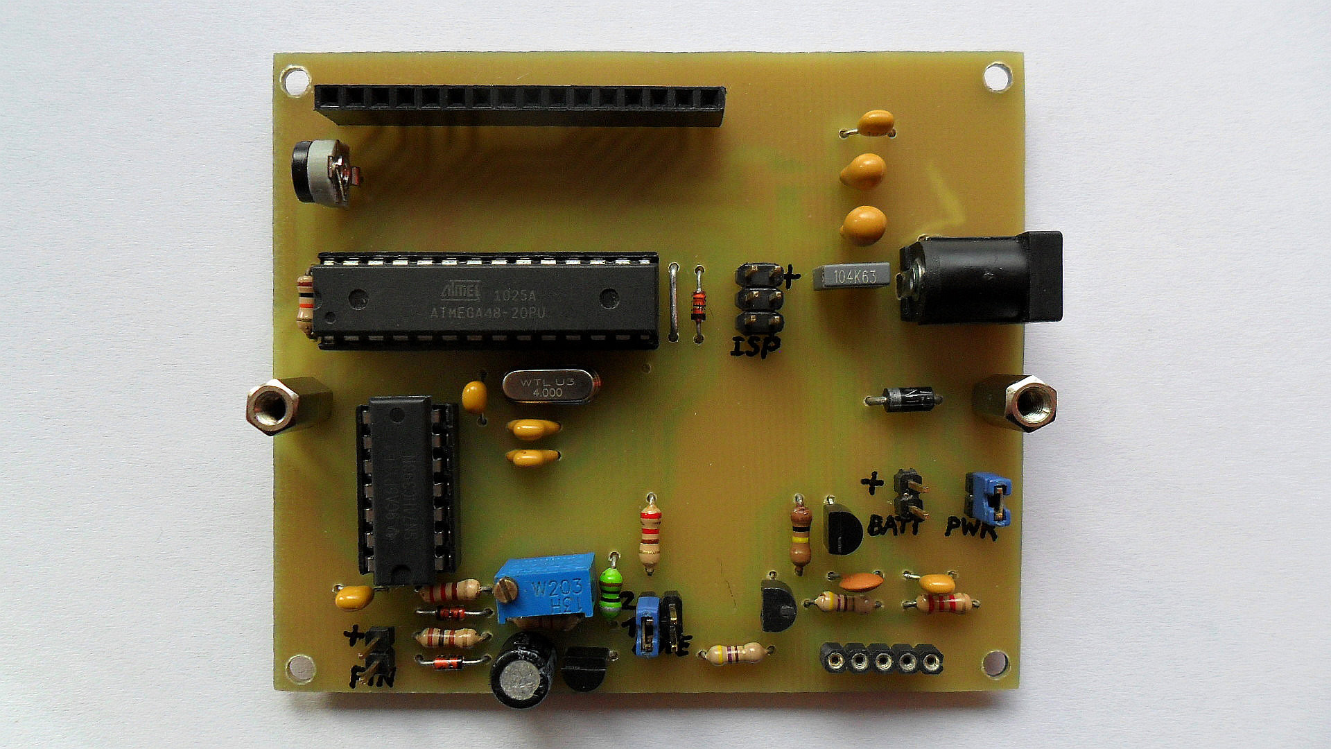 Miernik częstotliwości - tester rezonatorów (ATmega48)