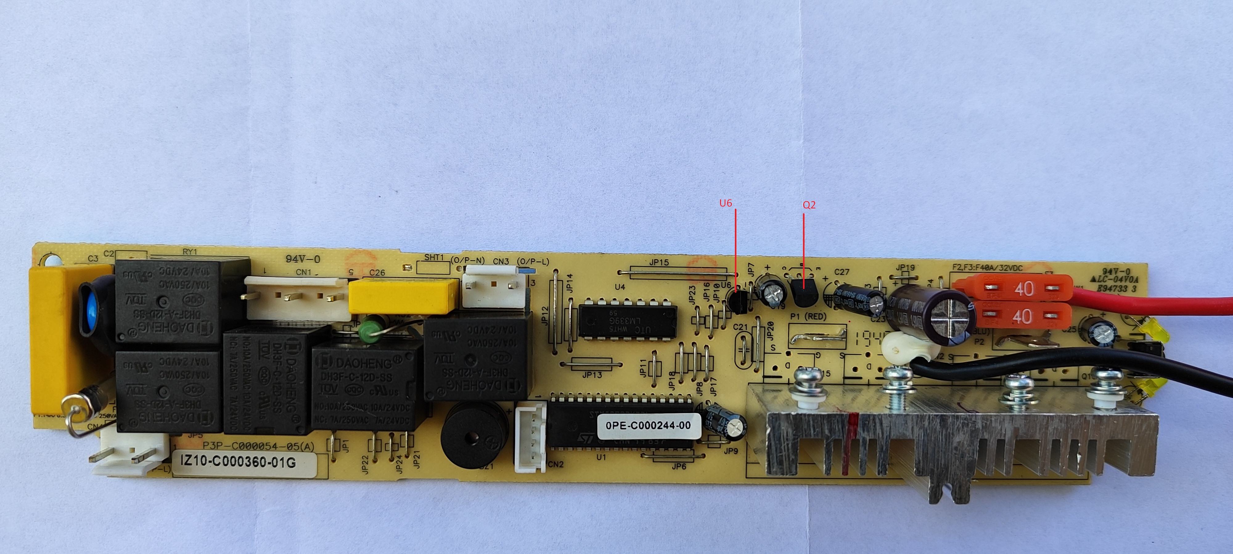 UPS CyberPower BU650E - Wysokie napięcie na akumulatorze, sprawdzanie ...