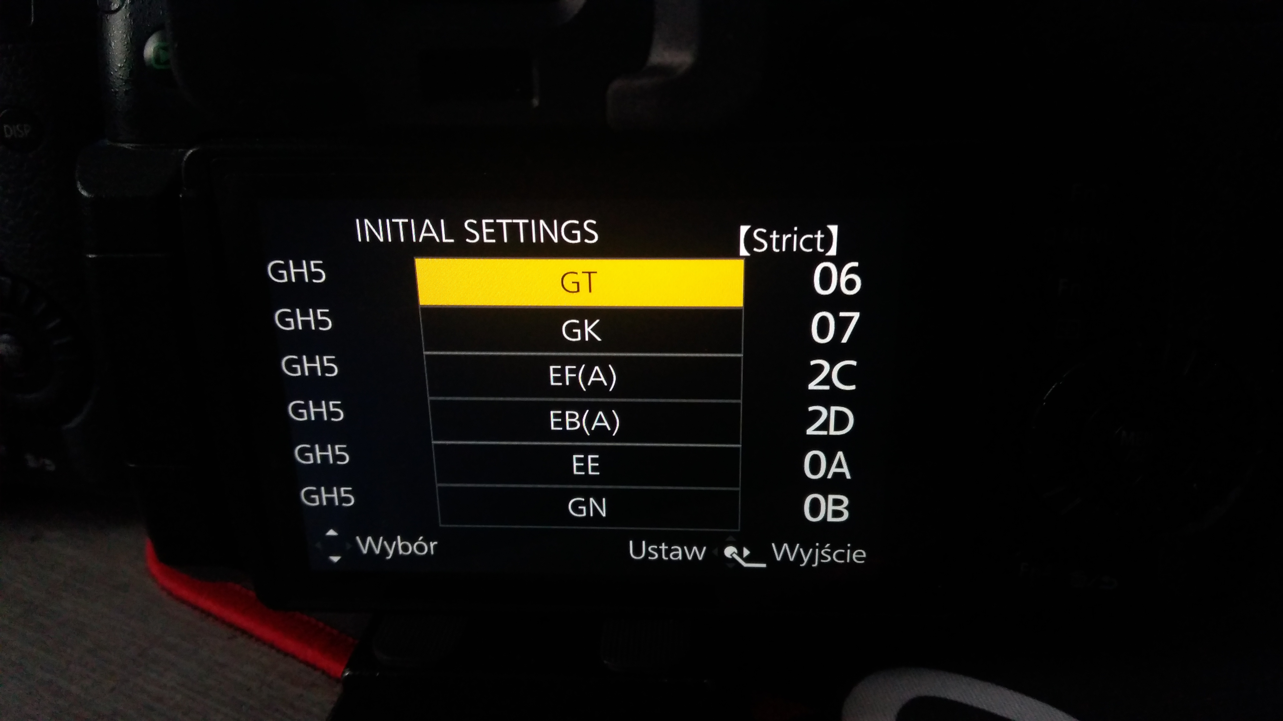 Jak ustawić polskie menu w aparacie Panasonic Lumix DMC-G5 kupionym w USA?