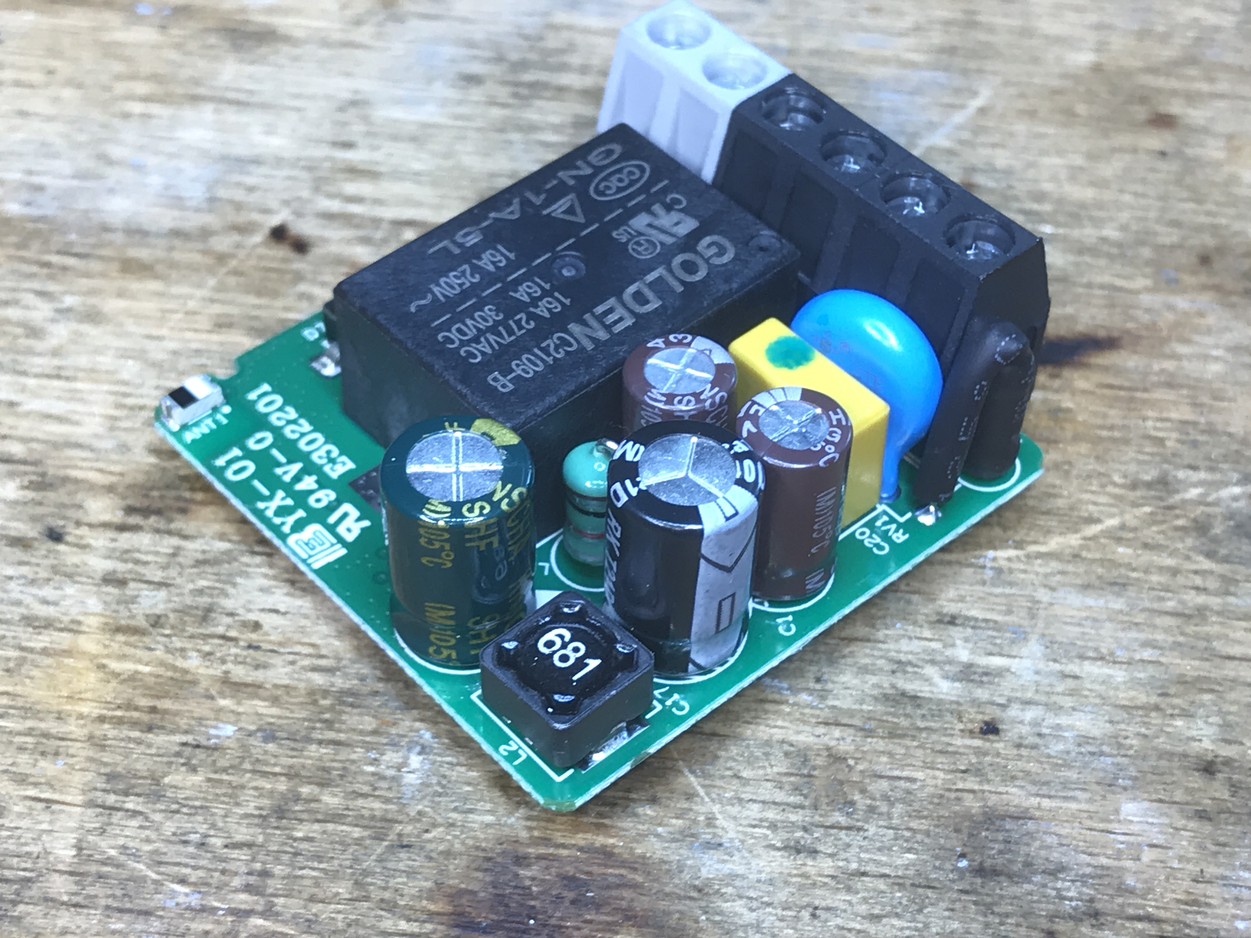 [ESP8266] Sonoff Mini R2 - klasyczny przekaźnik sterowany przez WiFi