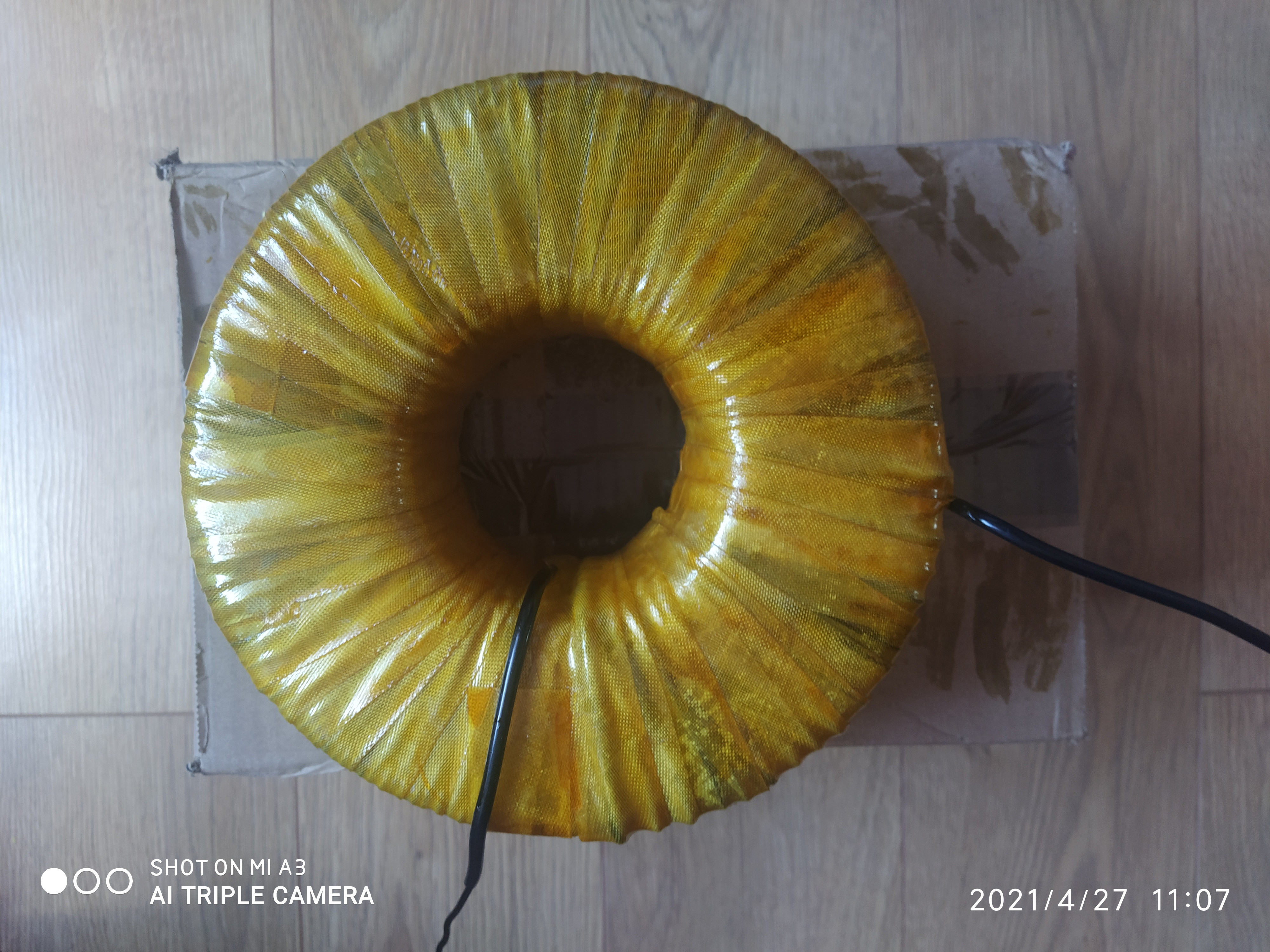 [Rozwiązano] Nawinięcie transformatora toroidalnego: przekrój drutu ...