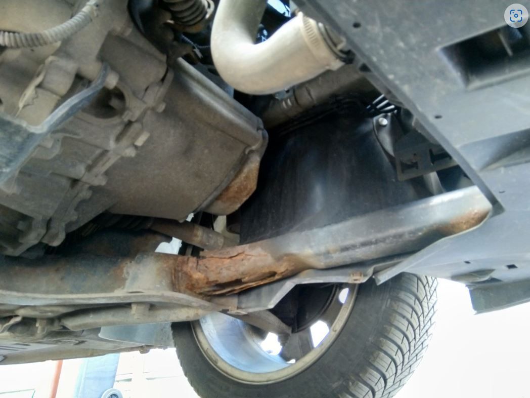 [Rozwiązano] Citroen C4 I 2006 - identyfikacja i wymiana skorodowanego ...