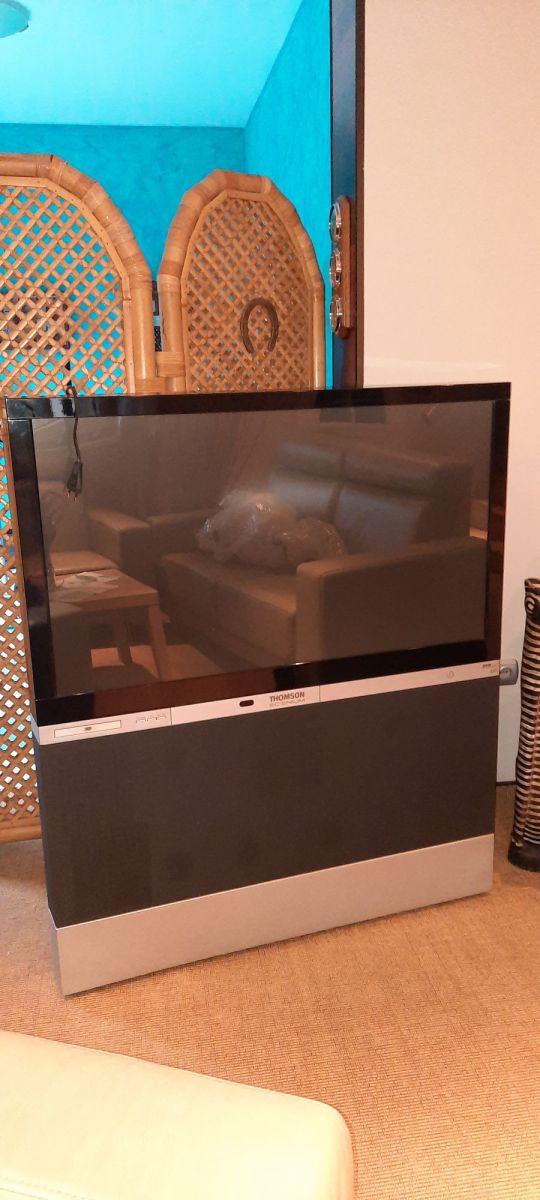 Thomson Scenium 44TW610 lub 52JW640 do Xbox Classic?