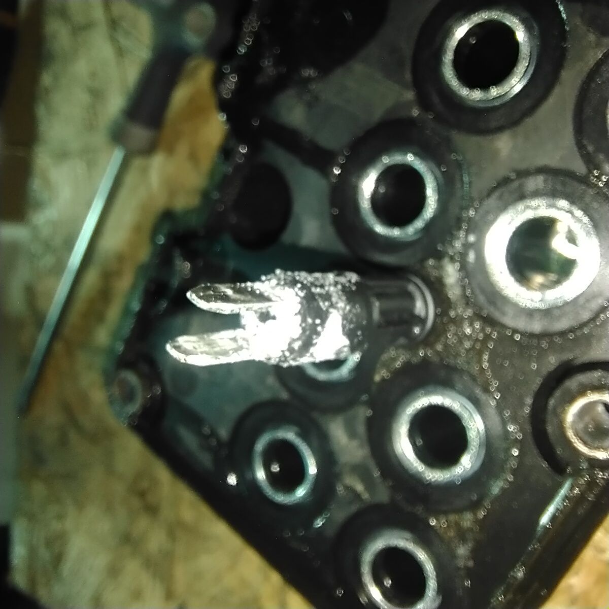 Peugeot Expert 2012: Błąd C1383, Usterka informacji poziomu płynu ...