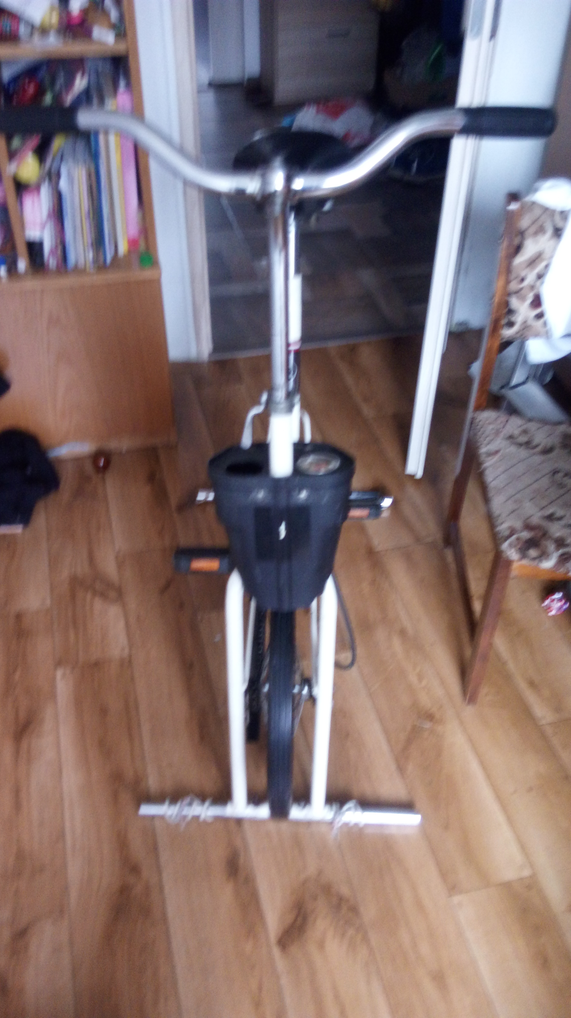 Alternatywne zastosowania roweru stacjonarnego: ogrzewanie mieszkania ...