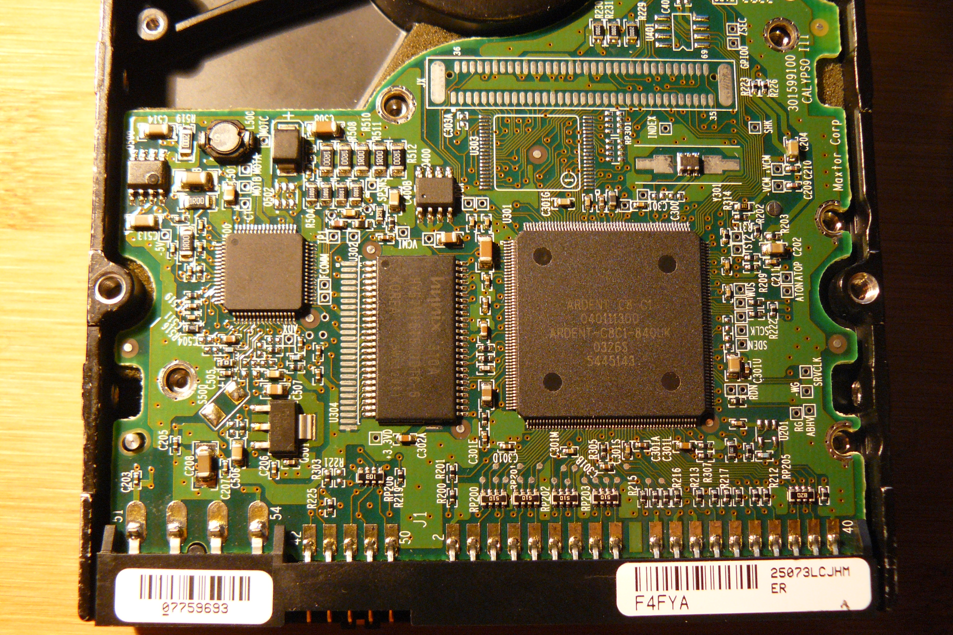 Padła elektronika (F4FYA) w Dysku Maxtor DiamondMax Plus 9 80GB