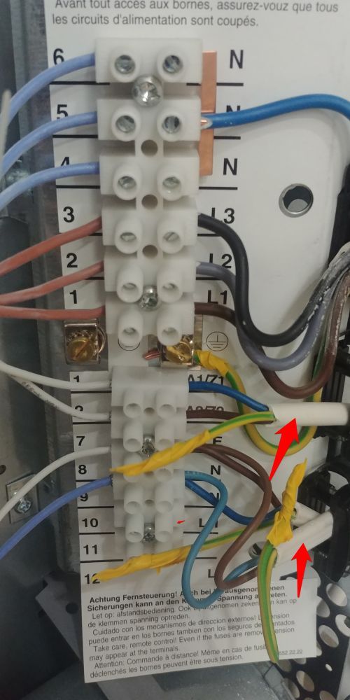 Montaż pieców akumulacyjnych Dimplex VFMi40 i XLE100 - sterowanie i ...