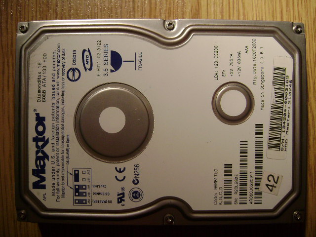 Jak określić elektronikę do Maxtor DiamondMax 16 60GB ATA/133 bez naklejki?