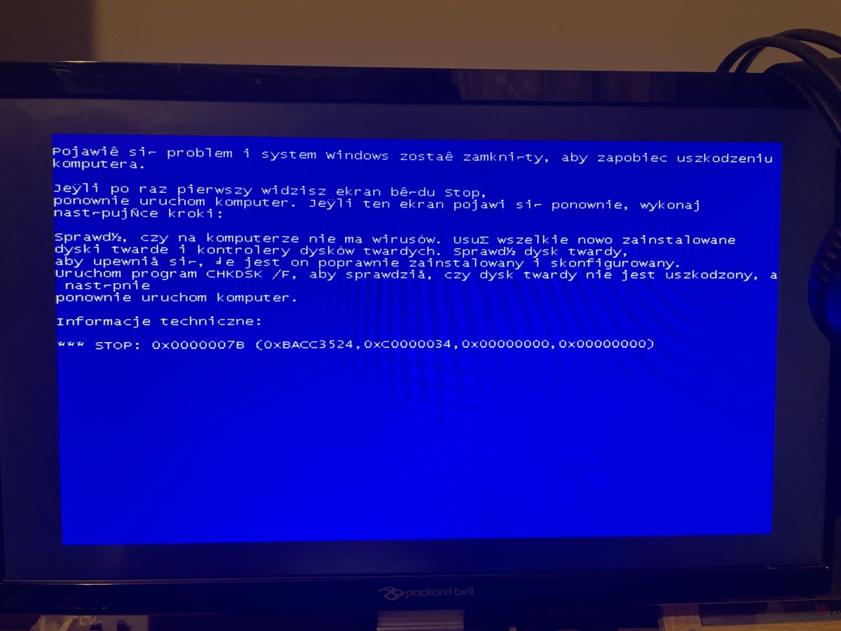 [Rozwiązano] Windows XP Professional: Blue Screen przy starcie, nawet w ...