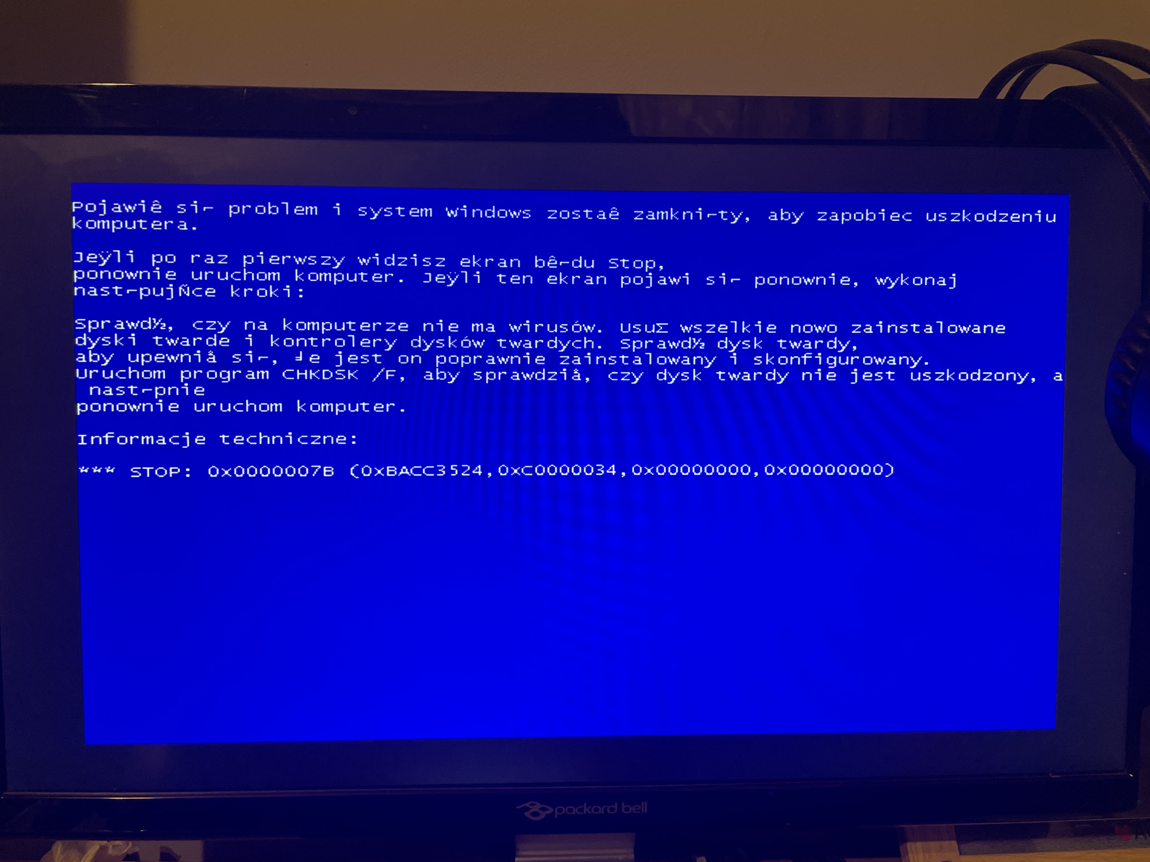 [Rozwiązano] Windows XP Professional: Blue Screen przy starcie, nawet w ...