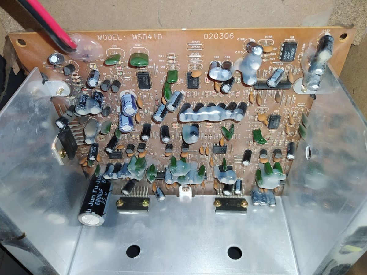 Creative Inspire 6.1 6700 - Wszystkie głośniki buczą