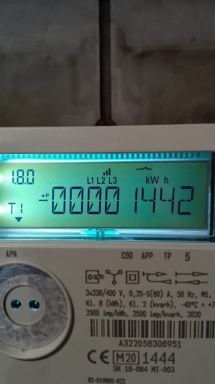 Reading the Apator OTUS 3 meter reading - interpretation of kWh readings