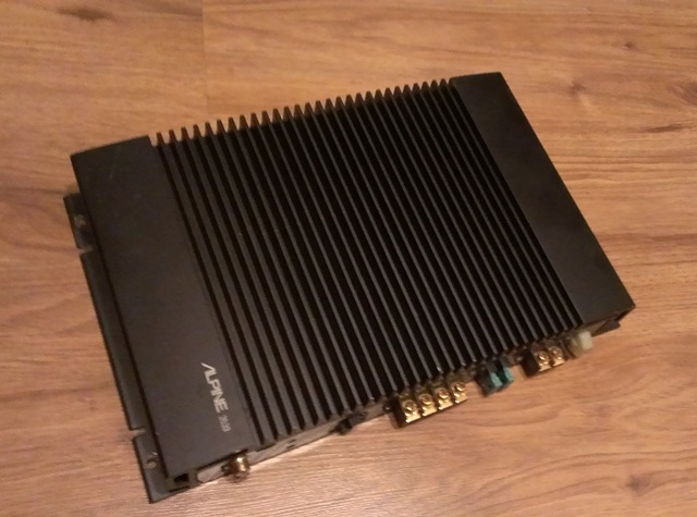 [Sprzedam] Wzmacniacz Alpine 3539, Skrzynia Alpine SWR 1042D