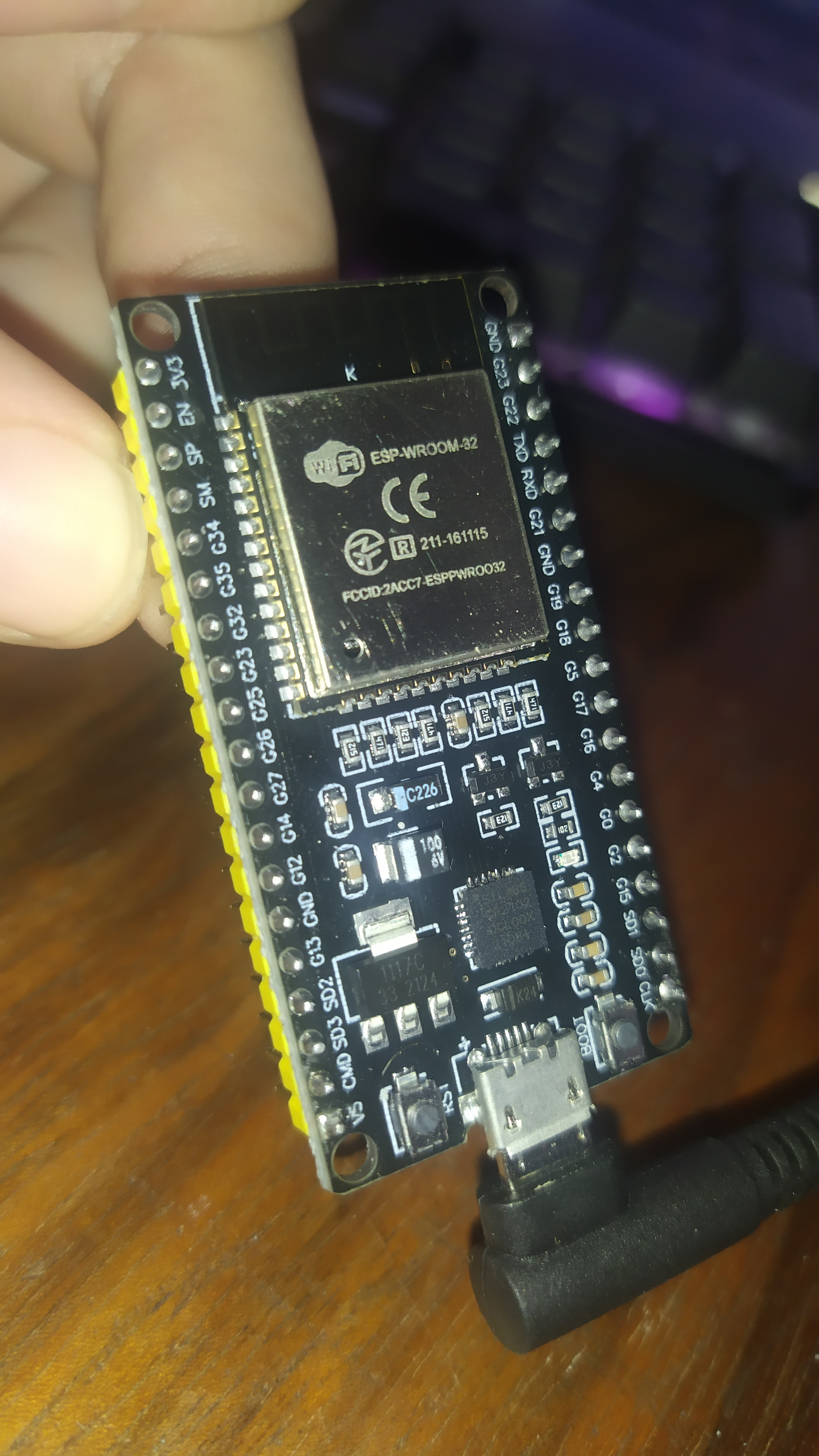ESP32-A fatal error occurred: Timed out waiting for packet header