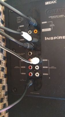 Creative Inspire T7900 - subwoofer gra strasznie cicho, basy są ...