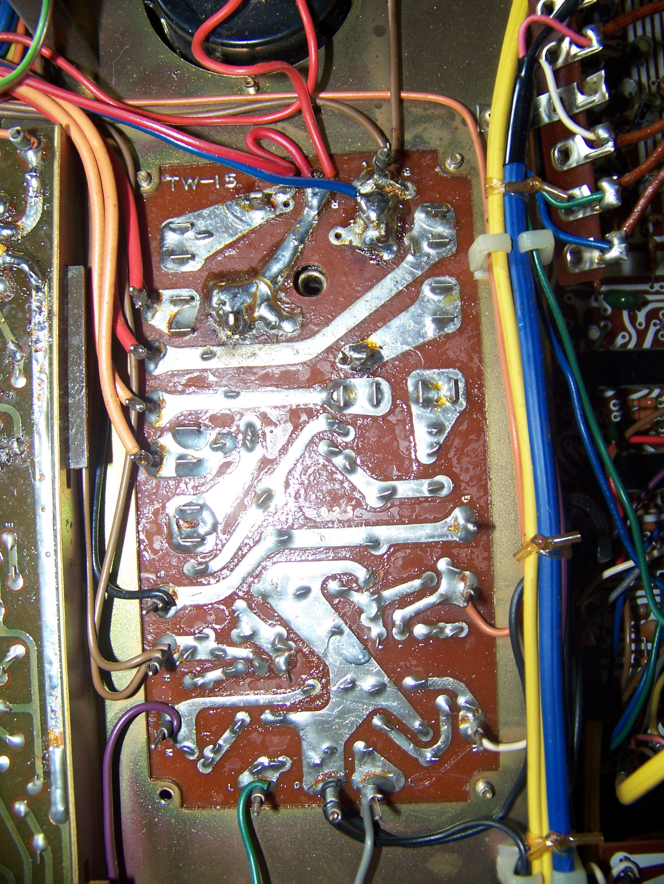 Deviton 3500 z Nord Elektronik NE116 - wybija bezpieczniki, brak schematu