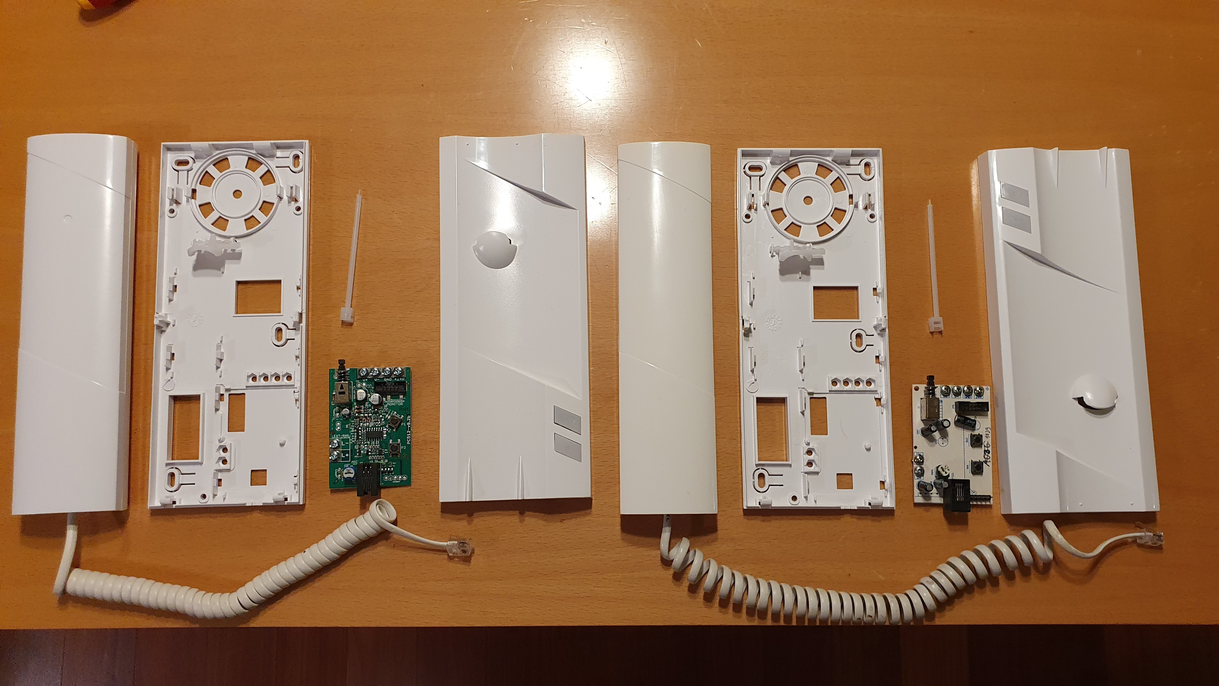 Identyfikacja domofonu Proel i pytanie o znaczenie żył - 2