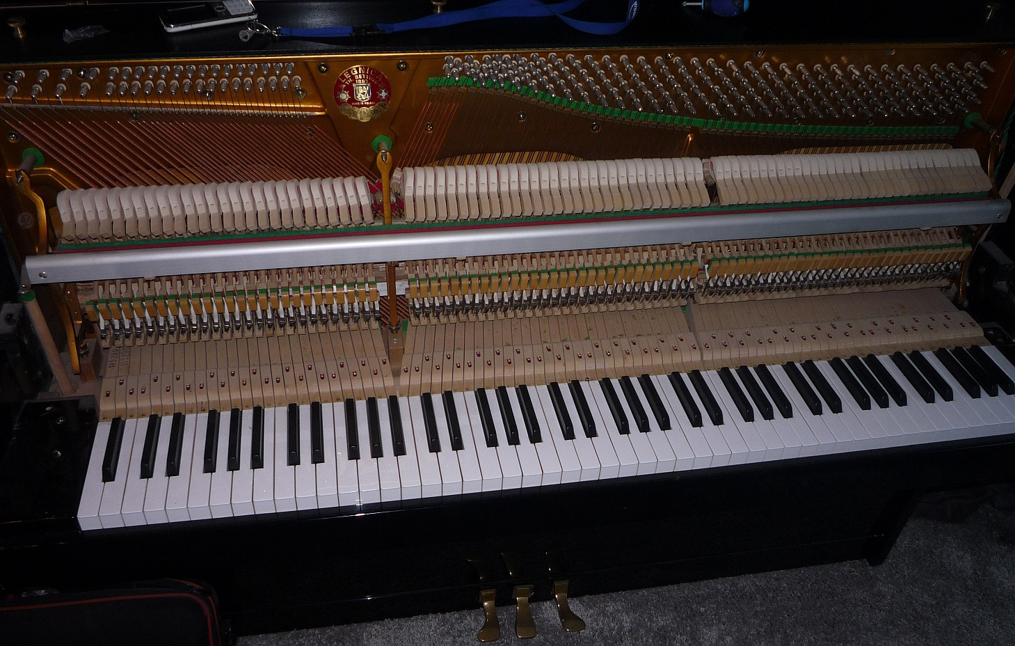 Jak wymienić lub wyregulować tłumiki w starym niemieckim pianinie? - 6