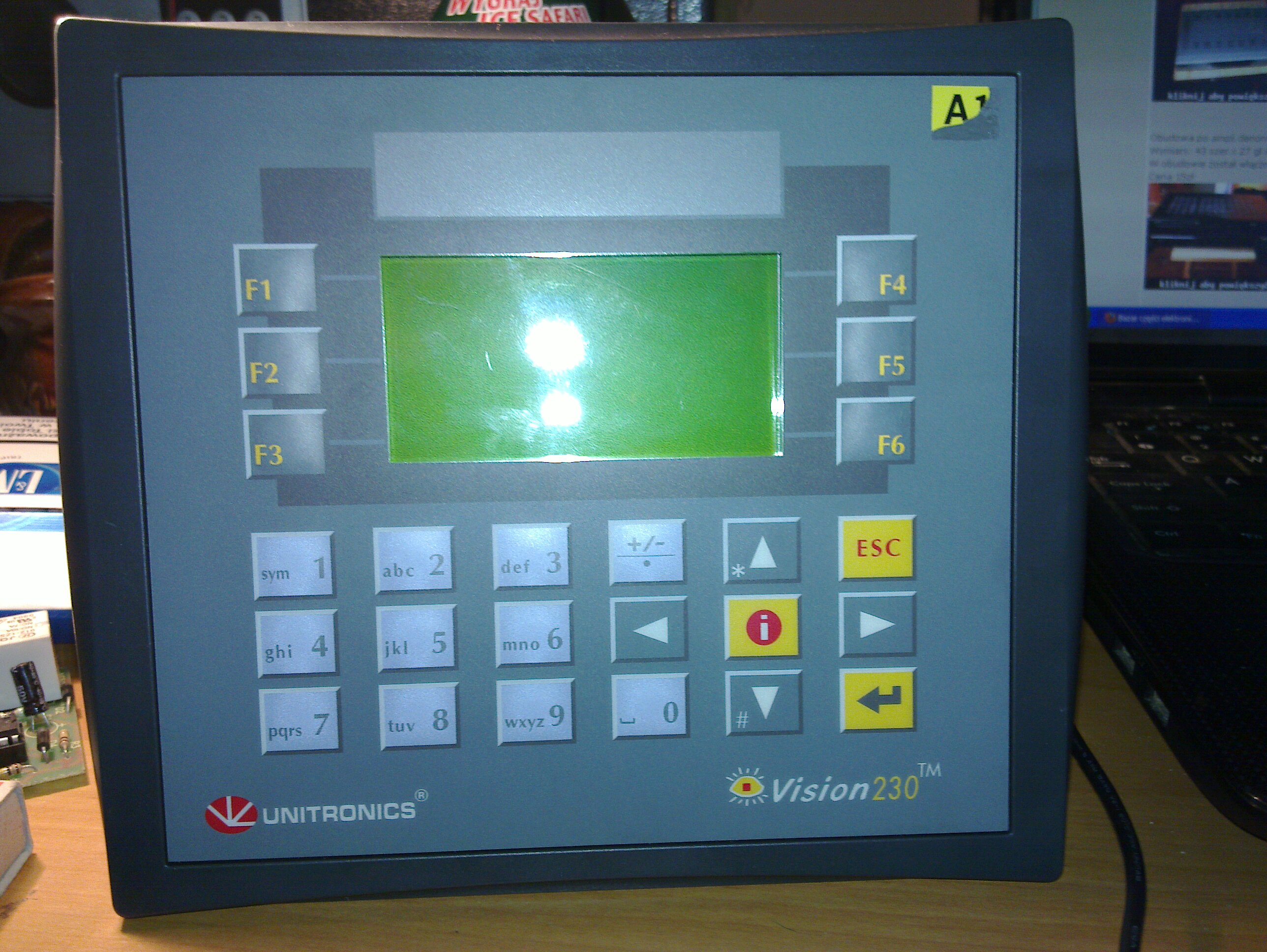 [Sprzedam]Programator mik 86, Dioda bb809 , Sterownik unitronics vision230