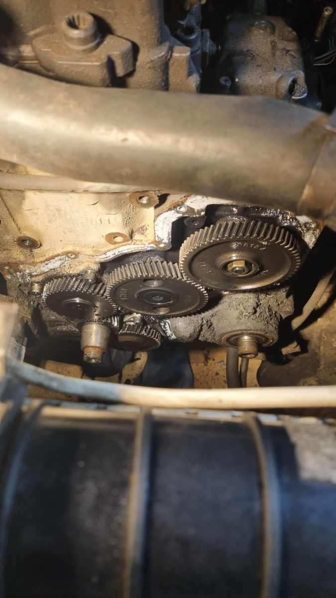 Szukam schematu rozrządu do Opel Frontera 2.5 tds - wymiana pompy ...