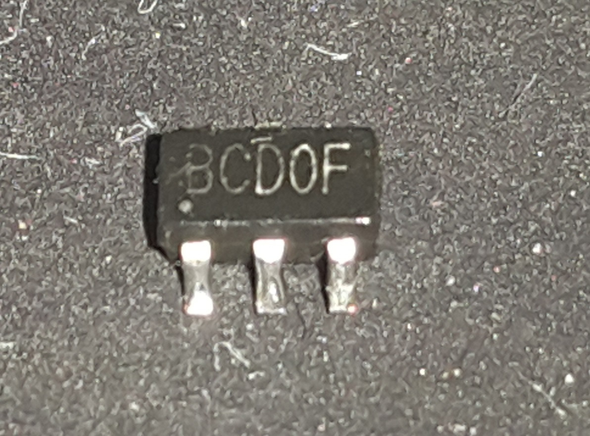 Kolumna aktywna Fenton FT215LED - naprawa głośnika, identyfikacja elementów Kolumna aktywna Fenton FT215LED - naprawa głośnika, identyfikacja elementów