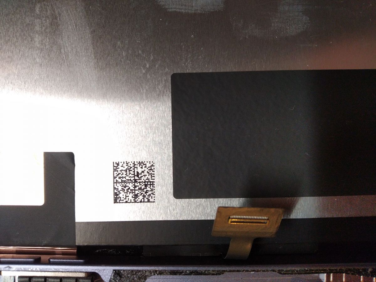 ipad air 5th gen. - a2588 - wnętrze, wyświetlacz, foto do wglądu