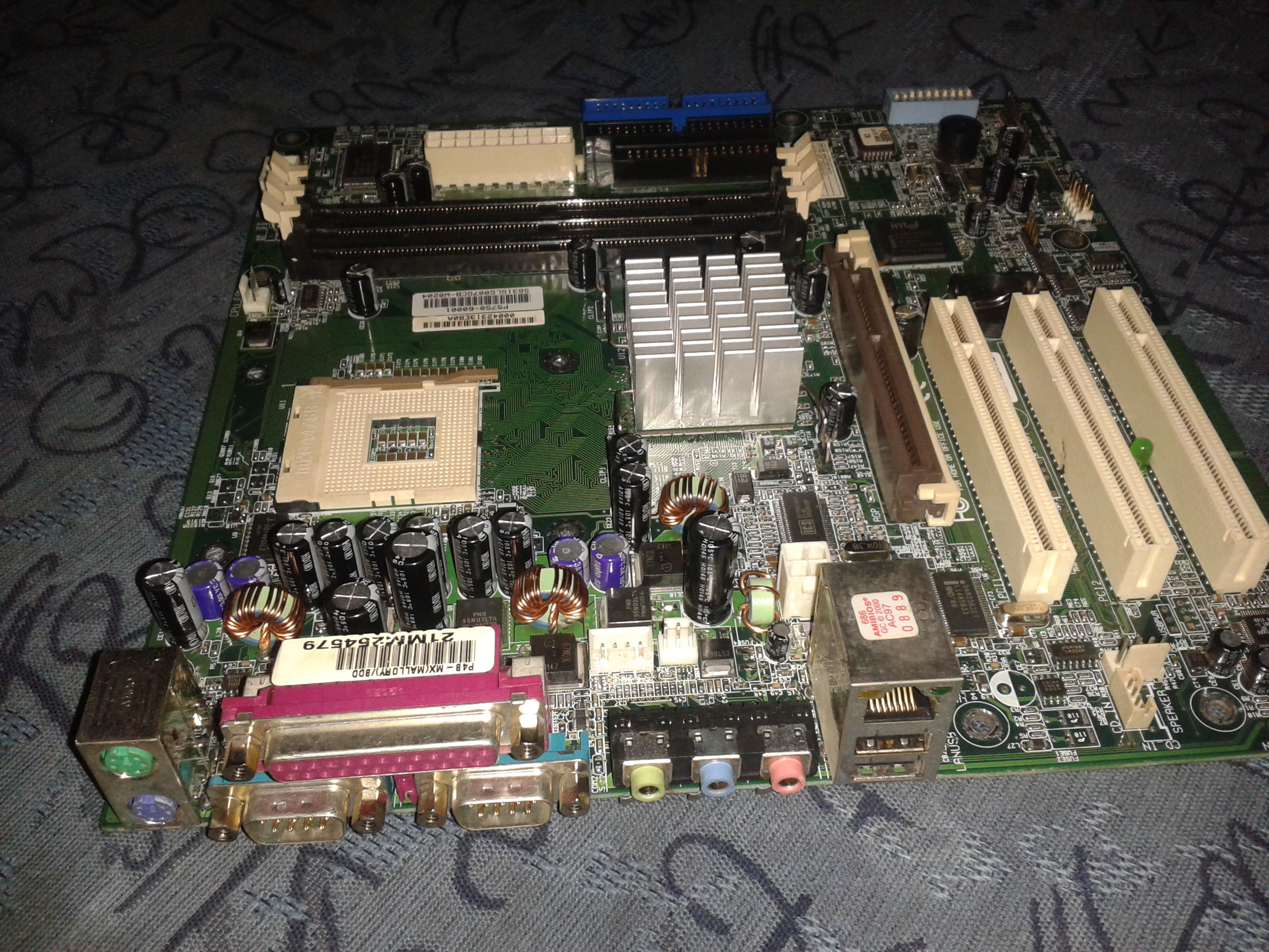 Asus P4B-MB / HP Vectra VL420 - Niestabilna płyta główna.