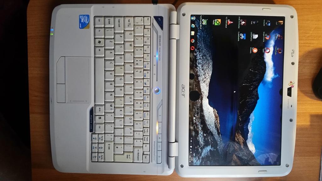 [Sprzedam] Netbook ACER Aspire 2920 Intel T6400 3GB RAM Win7