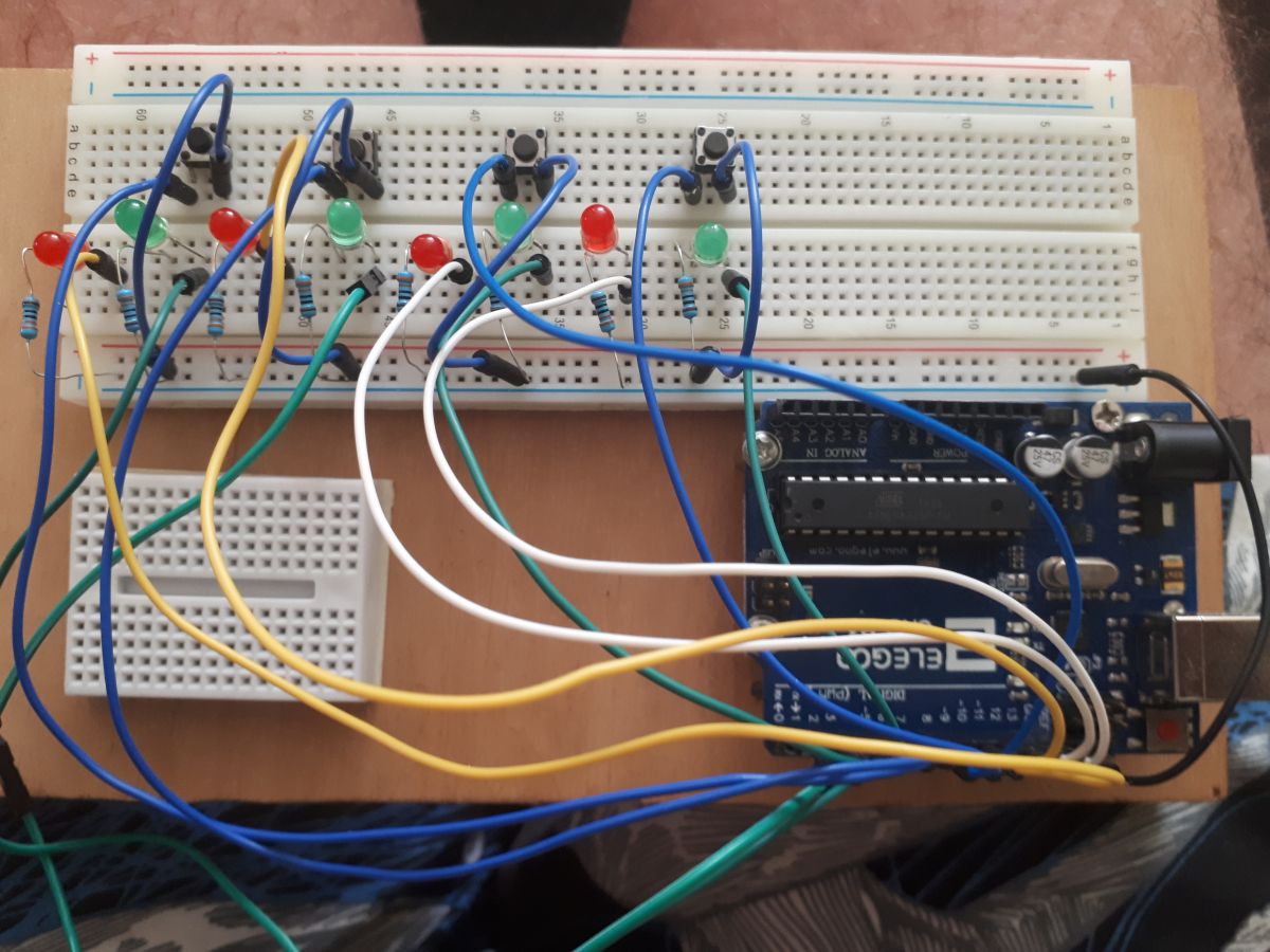 Podłączenie 4 switch-ów do Arduino Uno: kod i schemat
