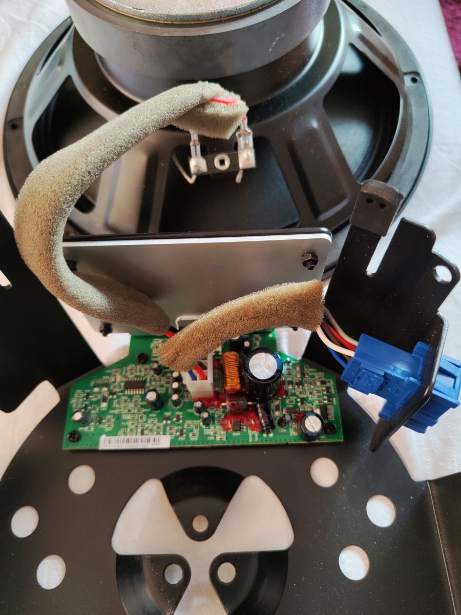 MAN TGX 2017 - Stuki z subwoofera Sonavox IM-SW1012: przyczyny i ...