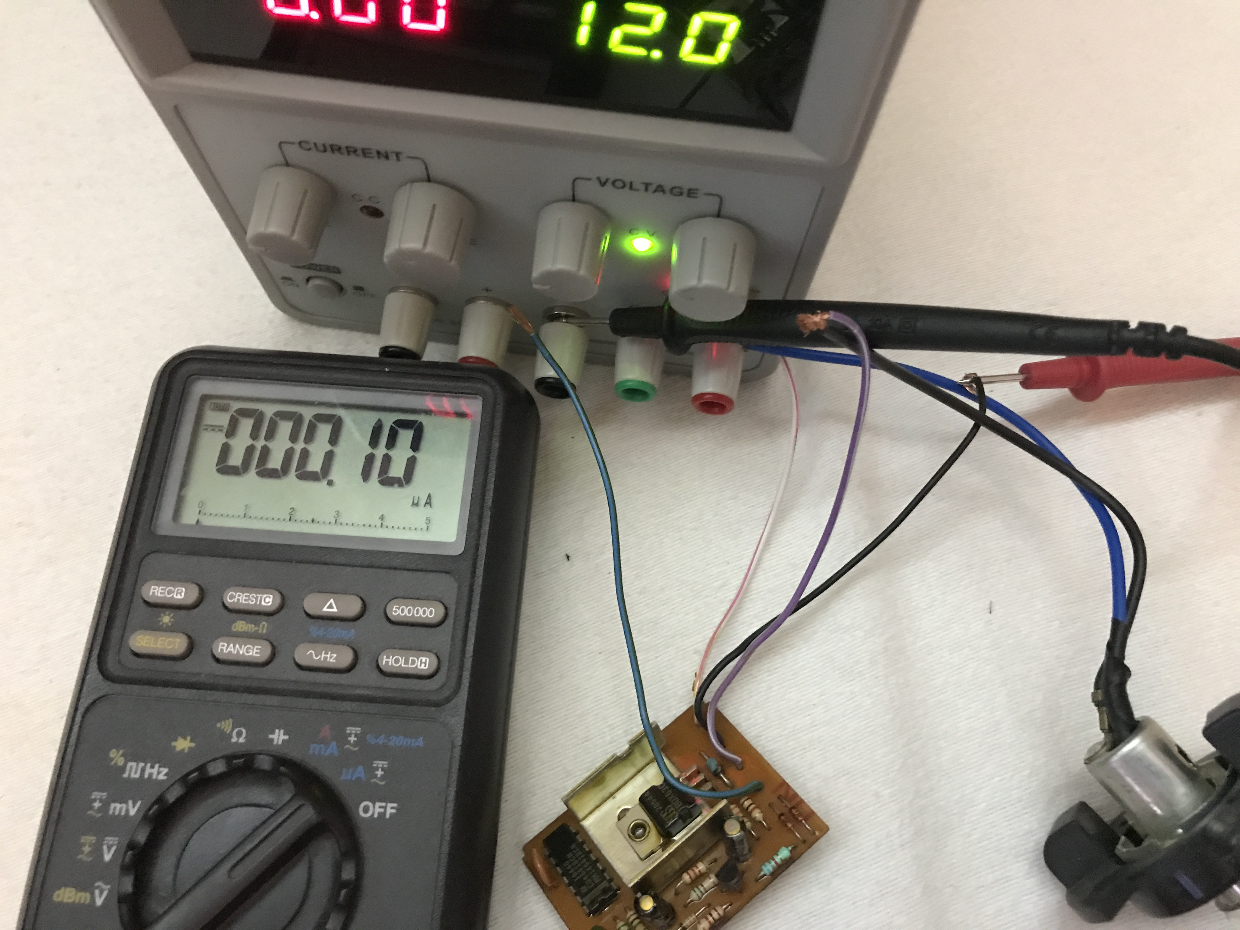 Prosty timer 15min 12V na CD4541 z Jaguara - wnętrze, szkic schematu