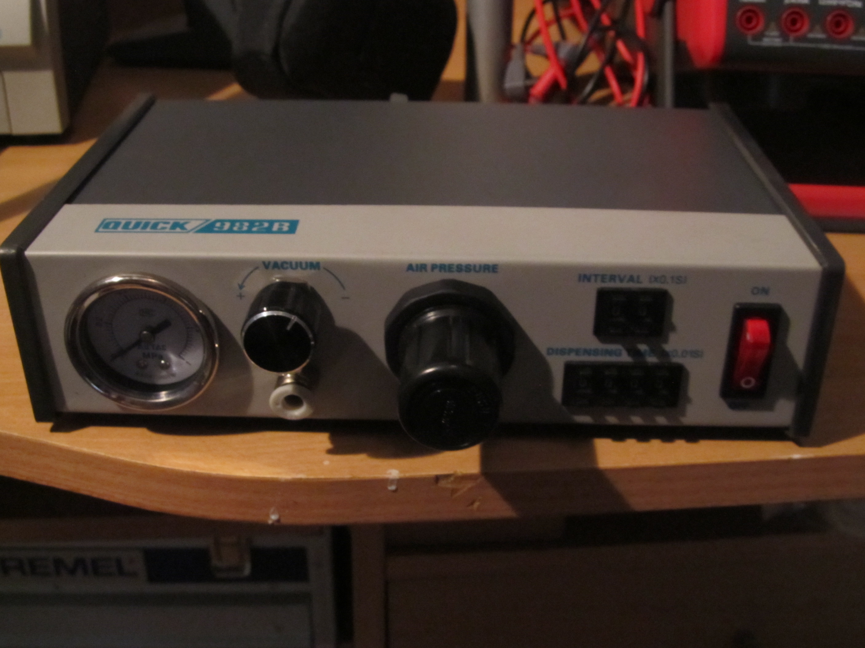 [Sprzedam] Quick 982B dyspenser, podajnik pasty lutowniczej, kleju NOWY