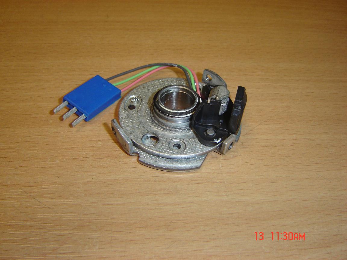 Jak podłączyć czujnik położenia wału do karty NI PXI-4472B?