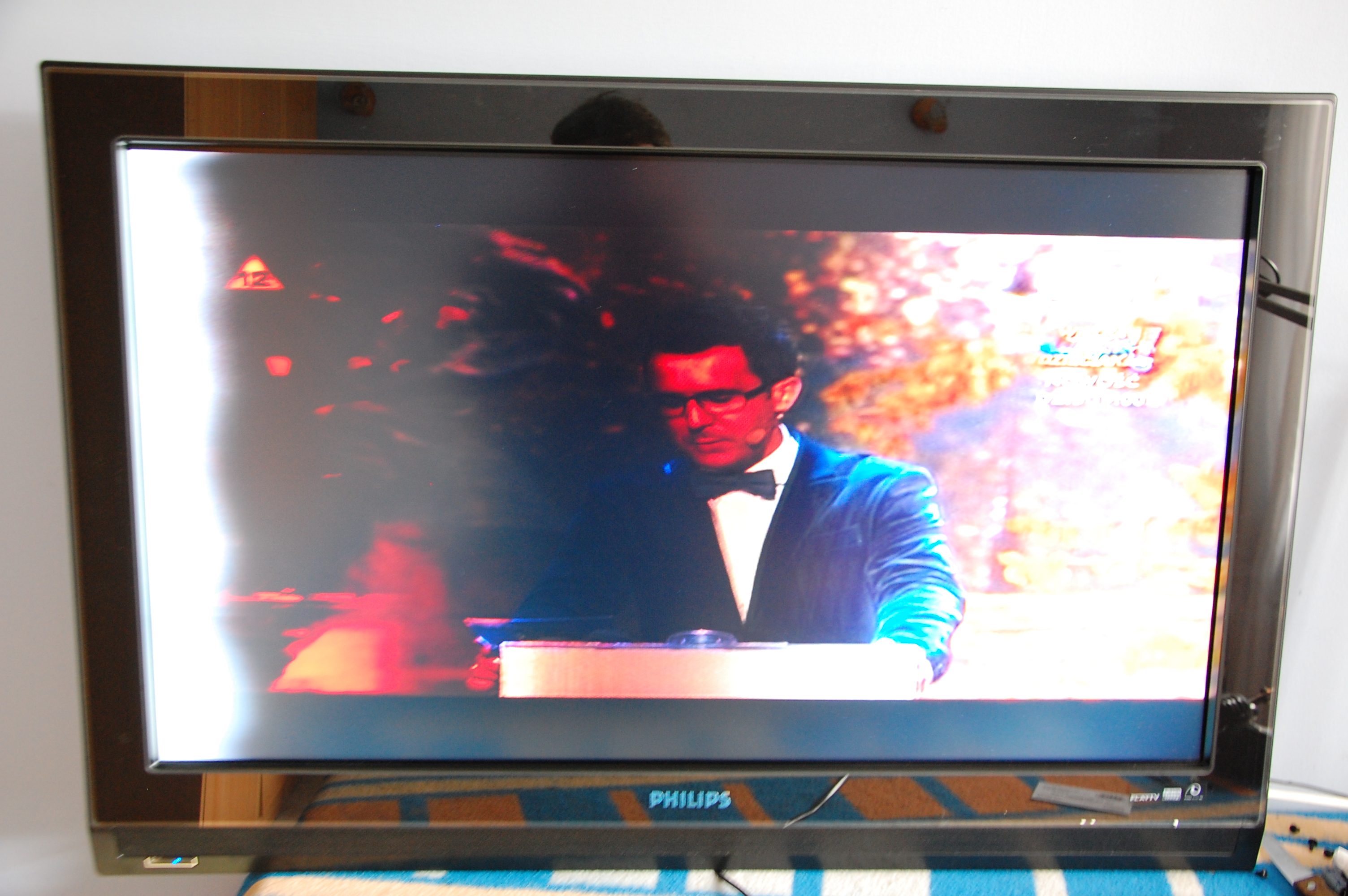 TV lcd Philips 37PFL7662D/12- Mora na ciemnych scenach