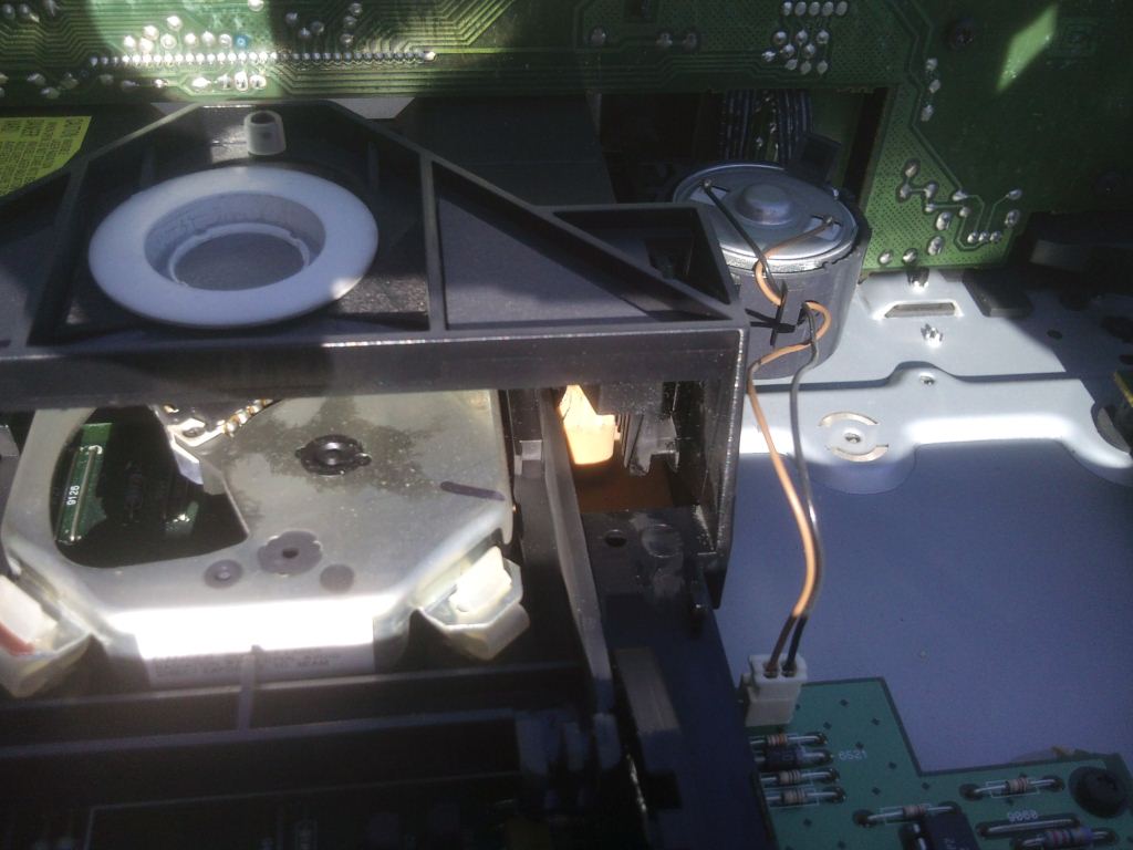 [Kupię] Koło zębate od silnika wysuwania talerzyka płyty do CD951 PHILIPS.