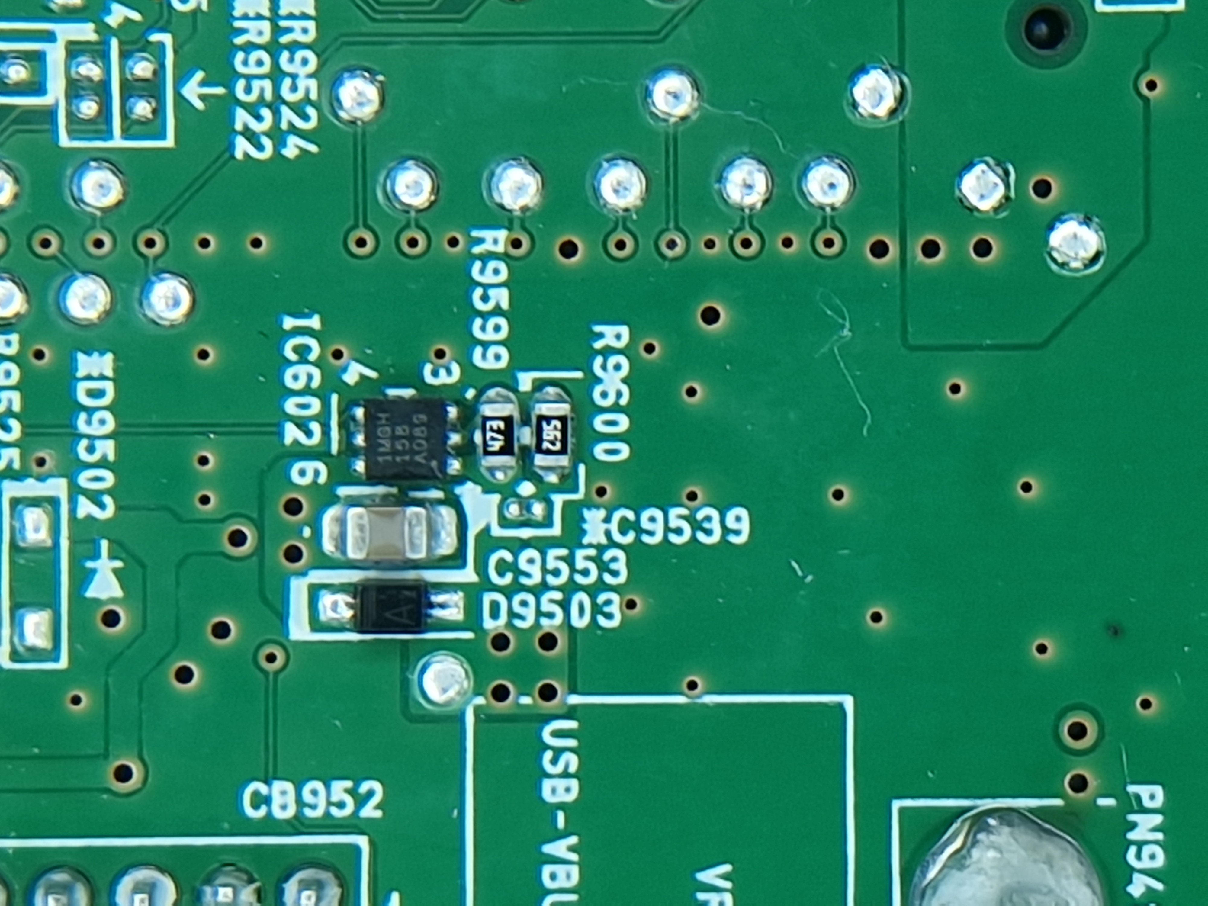 [Rozwiązano] Yamaha RX-V6A – zasilacz stand by spada do 0V, zwarcie na ...