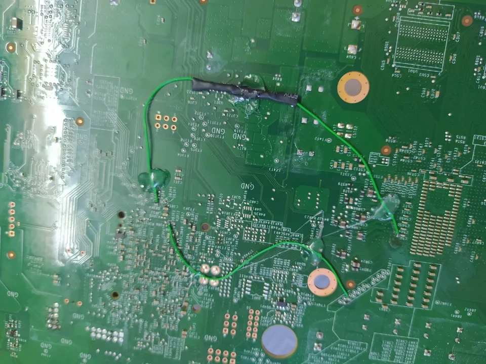 Xbox 360 Corona mod z użciem raspberry pi pico i postfix adaptera