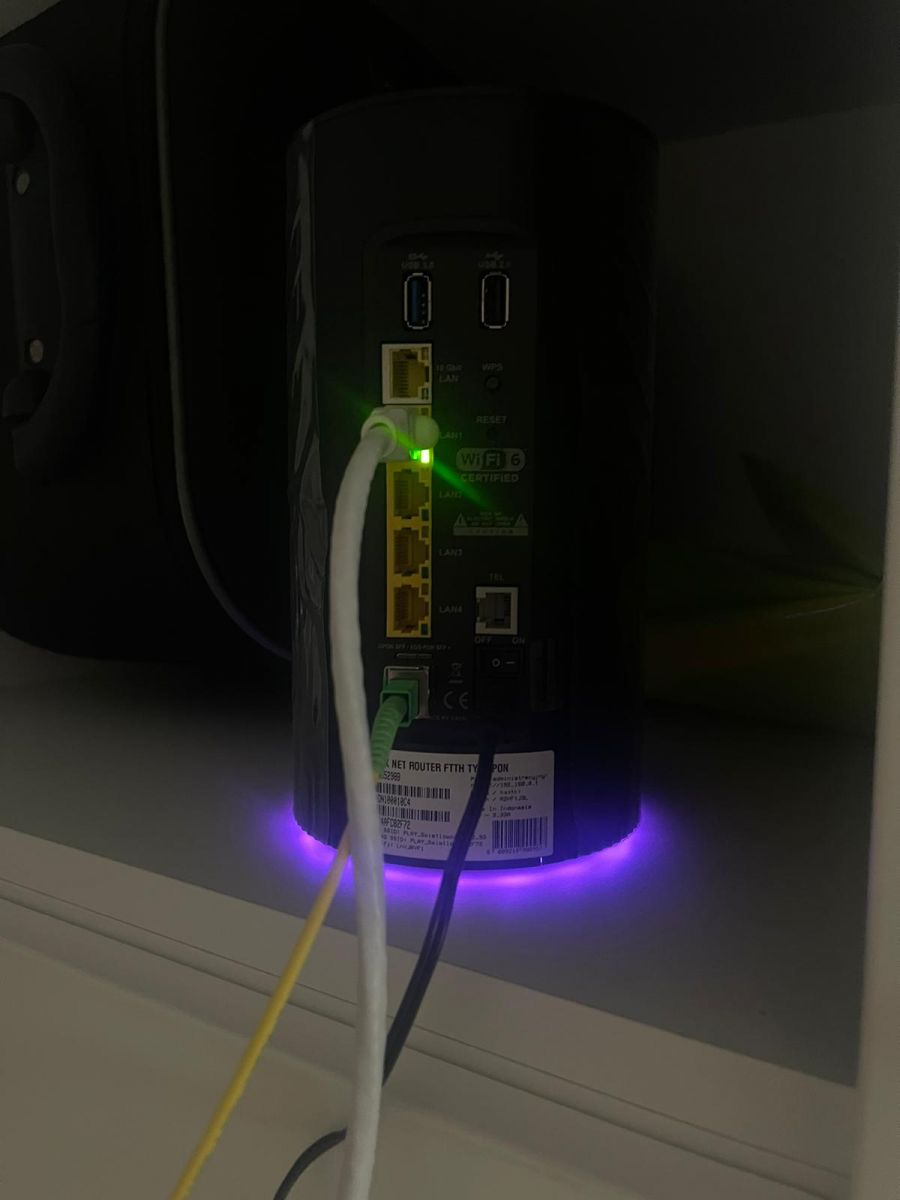 Jak zmniejszyć router Play światłowód - konwerter na LAN?