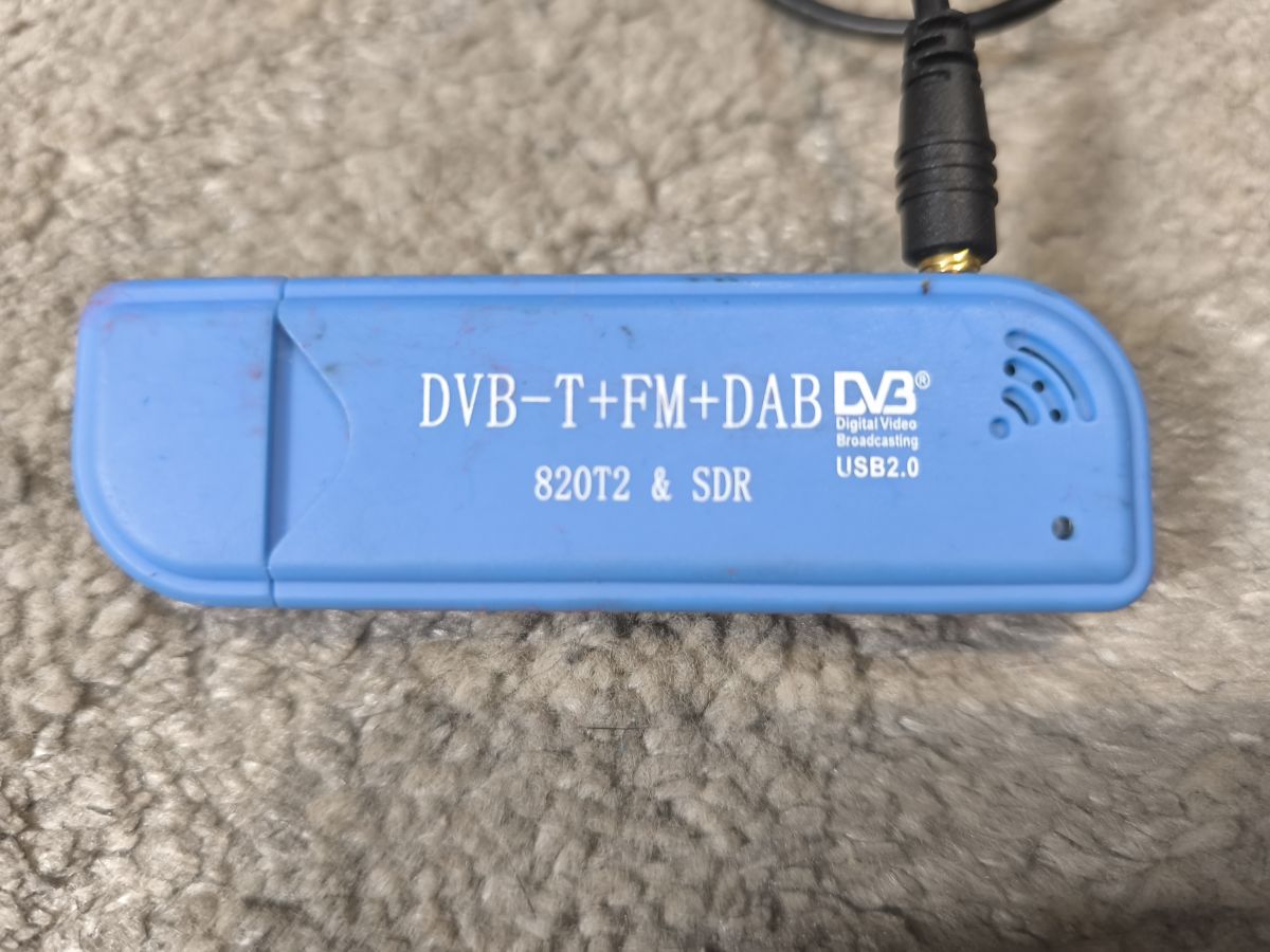 [Oddam] Tuner DVB-T - USB dongle z układem RTL2832U i głowicą 820T2