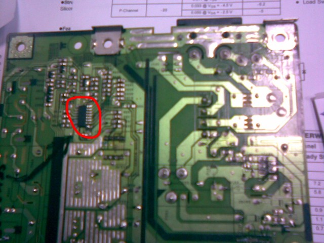 Element SEM2005 z zasilacza monitora Samsung 740N PLUS